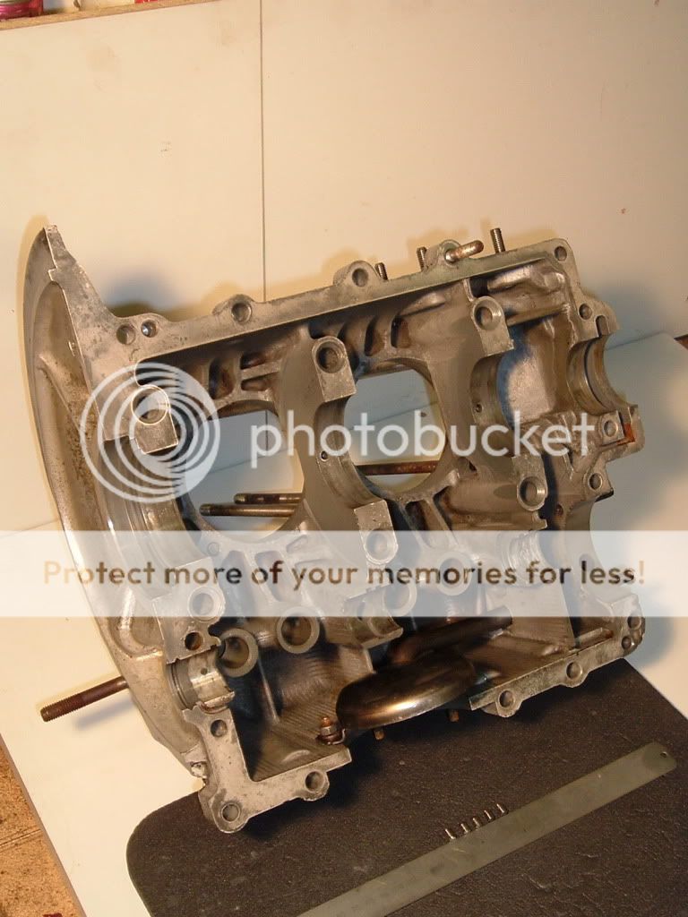 VW Type 1 Engine Case Photo by CurlyBoyJones | Photobucket
