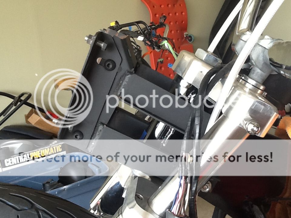 Hell's Foundry Adjustable Road Glide Fairing Mount | Road Glide